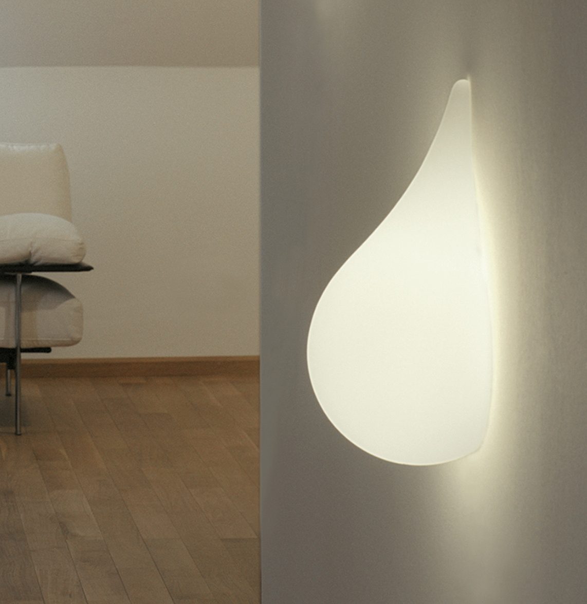 DROP_3 small Wall – Lighting House